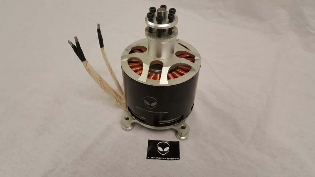 120100/W Outrunner brushless motor 50KV 25000W water cooled
